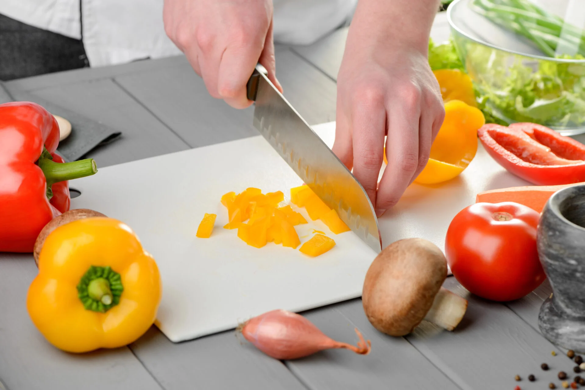 Safest Non-Toxic Cutting Boards - Wood, Bamboo, Glass, etc. - MAMAVATION