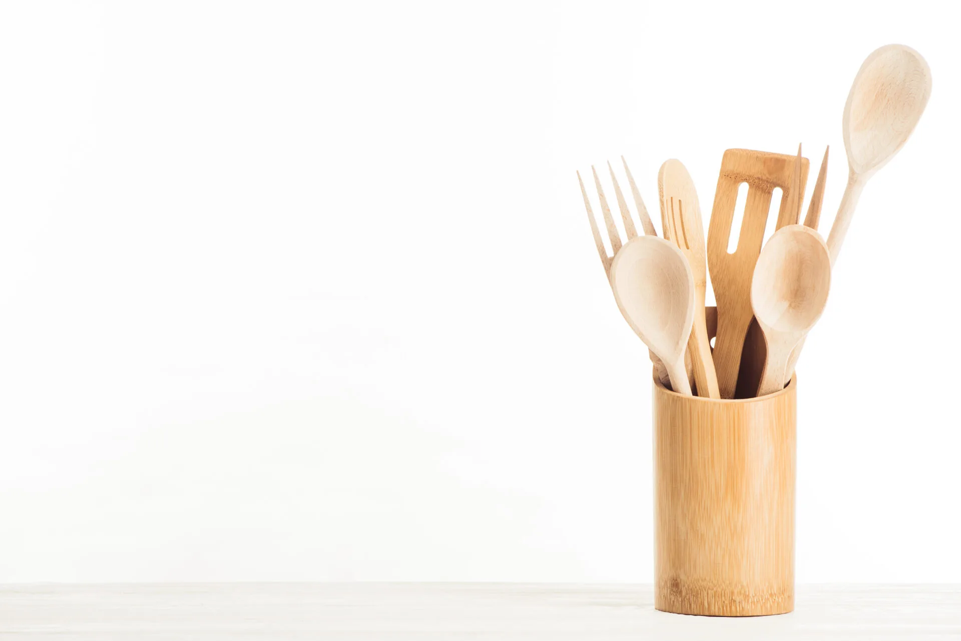 Safest Non-Toxic Kitchen Utensils - Wood, Stainless Steel, Plastics ...
